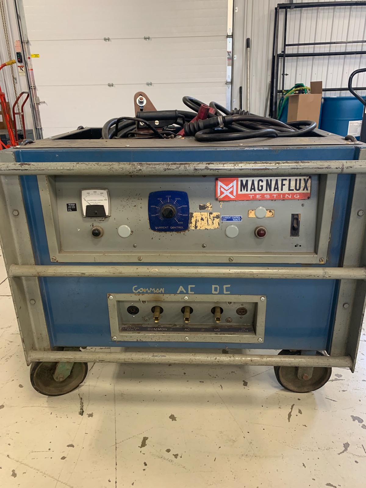 Magnaflux 4000 amp mobile machine!